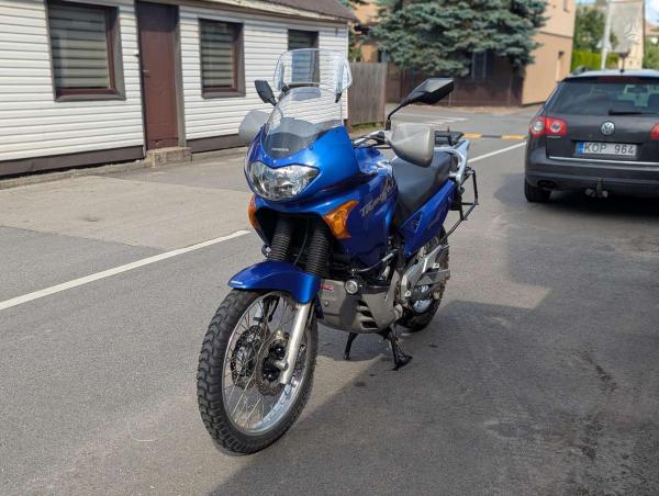 Синий Хонда XL 2001 в Каунас, объемом двигателя 0.65 л и пробегом 85 тыс. км за 2300 €, фото 7 на AUTOMOTO.COM.LV