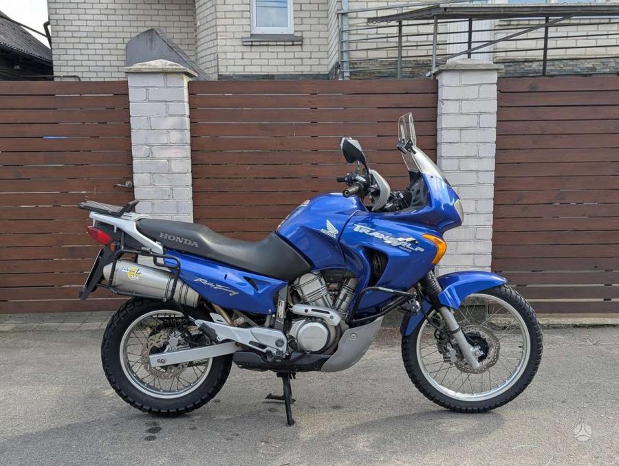 Zils Honda XL 2001 Kauņa, ar dzinēja tilpumu 0.65 L un nobraukumu 85 tūkst. km par 2300 €, foto 9 vietnē AUTOMOTO.COM.LV