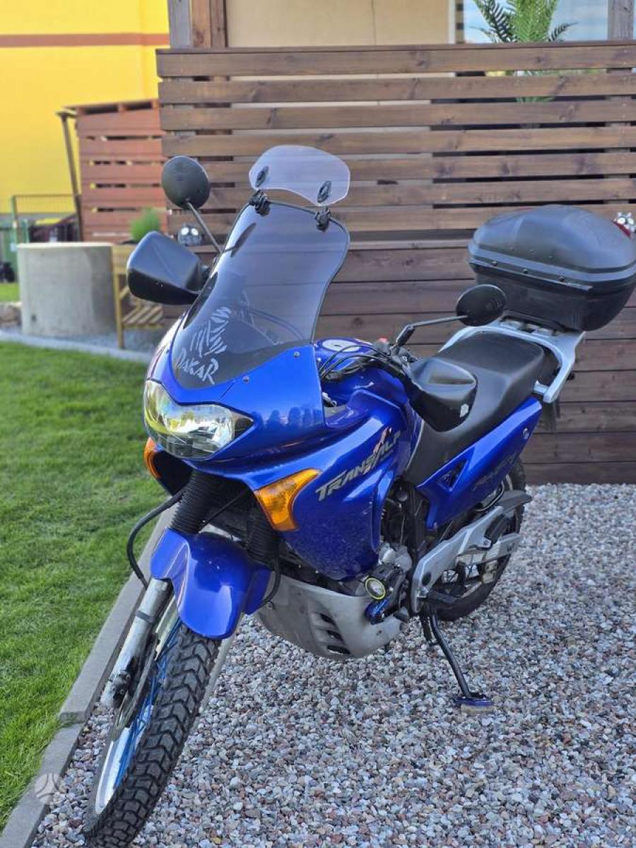 Zils Honda XL 2002 Klaipėda, ar dzinēja tilpumu 0.65 L un nobraukumu 37 tūkst. km par 2500 €, foto 1 vietnē AUTOMOTO.COM.LV