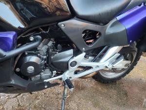 Zils Honda XL 2004 Šauļi, ar dzinēja tilpumu 1.00 L un nobraukumu 20 tūkst. km par 3799 €, foto 9 vietnē AUTOMOTO.COM.LV