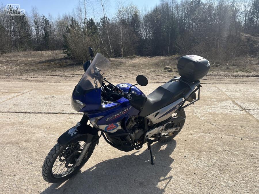 Blue Honda XL 2007 in Panevezys, with an engine capacity of 0.65 L and mileage of 68 thousand km for 3000 €, photo 5 on AUTOMOTO.COM.LV
