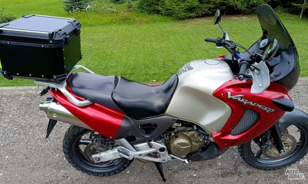 Grey Honda XL 2000 in Raseiniai, with an engine capacity of 1.00 L and mileage of 47 thousand km for 2850 €, photo 2 on AUTOMOTO.COM.LV