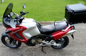 Grey Honda XL 2000 in Raseiniai, with an engine capacity of 1.00 L and mileage of 47 thousand km for 2850 €, photo 6 on AUTOMOTO.COM.LV