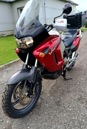 Grey Honda XL 2000 in Raseiniai, with an engine capacity of 1.00 L and mileage of 47 thousand km for 2850 €, photo 7 on AUTOMOTO.COM.LV