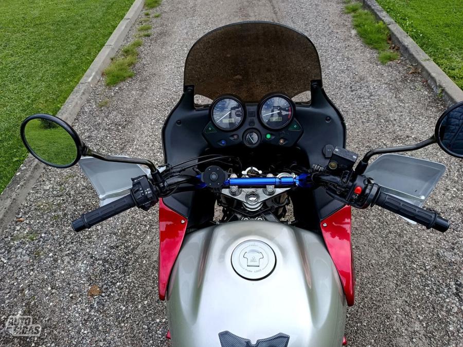 Grey Honda XL 2000 in Raseiniai, with an engine capacity of 1.00 L and mileage of 47 thousand km for 2850 €, photo 9 on AUTOMOTO.COM.LV