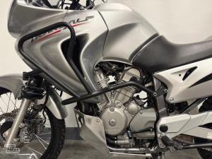 Pelēks Honda XL 2002 Viļņa, ar dzinēja tilpumu 0.65 L un nobraukumu 49 tūkst. km par 3150 €, foto 11 vietnē AUTOMOTO.COM.LV