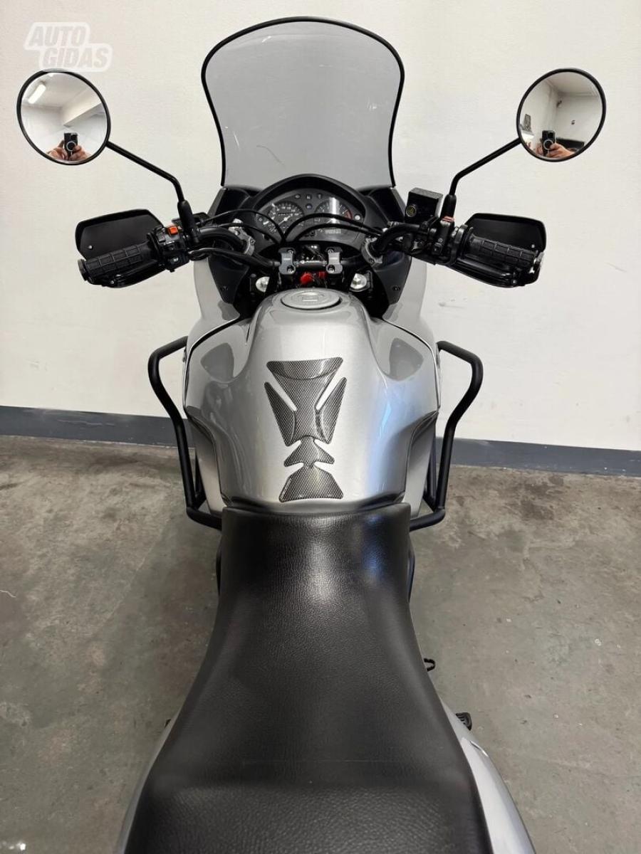 Pelēks Honda XL 2002 Viļņa, ar dzinēja tilpumu 0.65 L un nobraukumu 49 tūkst. km par 3150 €, foto 17 vietnē AUTOMOTO.COM.LV