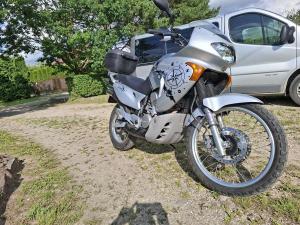 Grey Honda XL 2002 in Siauliai, with an engine capacity of 0.65 L and mileage of 59 thousand km for 2200 €, photo  on AUTOMOTO.COM.LV