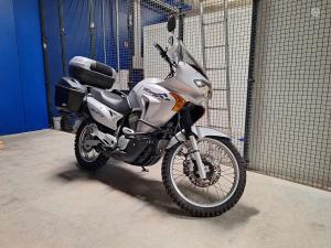 Grey Honda XL 2002 in Kaunas, with an engine capacity of 0.65 L and mileage of 60 thousand km for 2500 €, photo 5 on AUTOMOTO.COM.LV