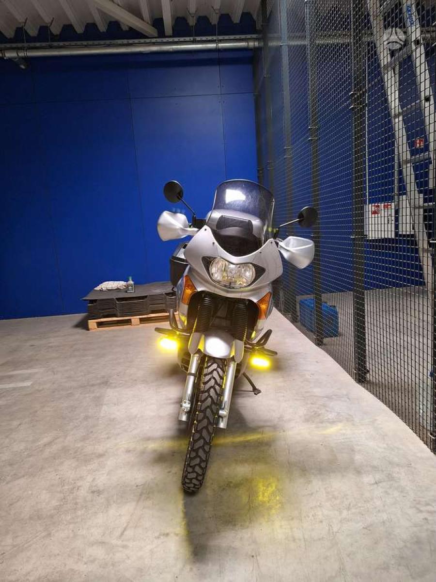 Grey Honda XL 2002 in Kaunas, with an engine capacity of 0.65 L and mileage of 60 thousand km for 2500 €, photo 6 on AUTOMOTO.COM.LV