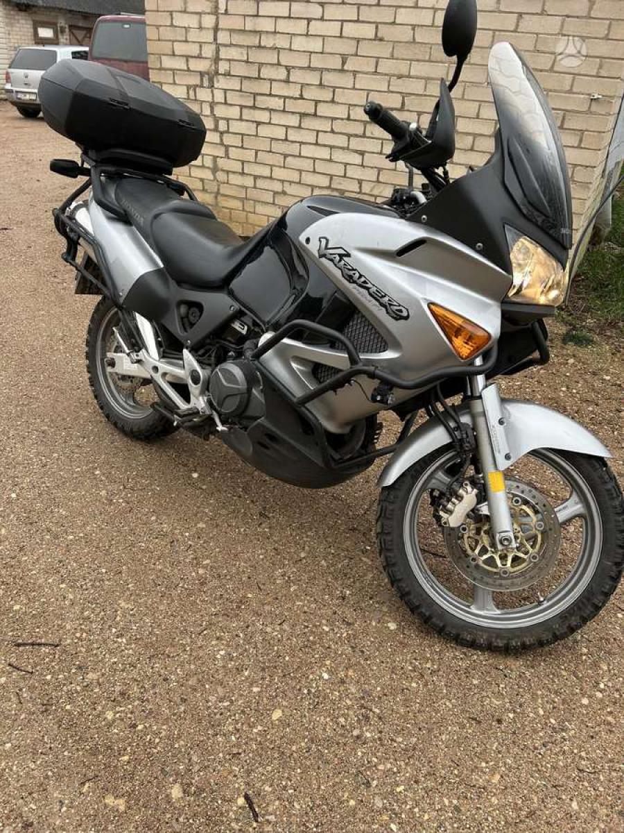 Pelēks Honda XL 2003 Biržai, ar dzinēja tilpumu 1.00 L un nobraukumu 100 tūkst. km par 3300 €, foto 8 vietnē AUTOMOTO.COM.LV