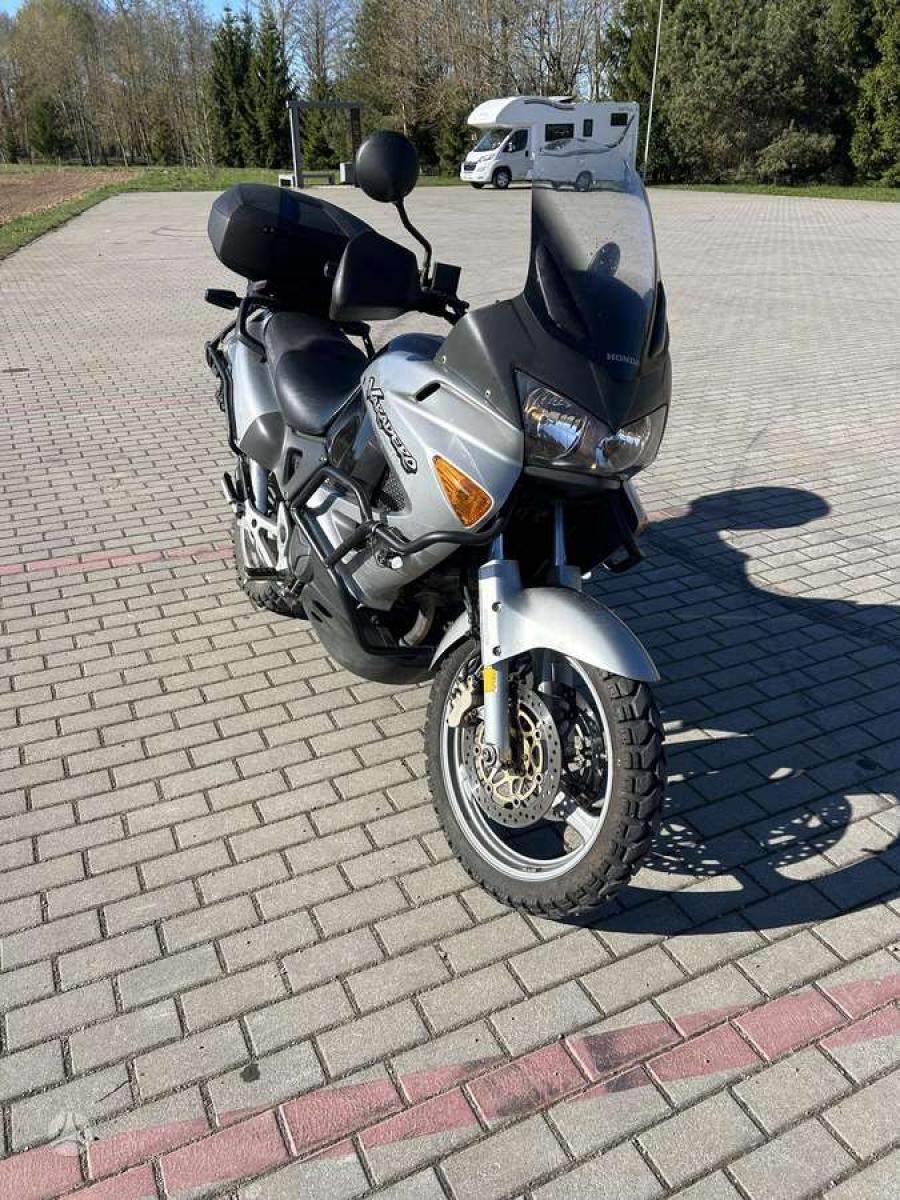 Pelēks Honda XL 2003 Biržai, ar dzinēja tilpumu 1.00 L un nobraukumu 100 tūkst. km par 3000 €, foto 3 vietnē AUTOMOTO.COM.LV