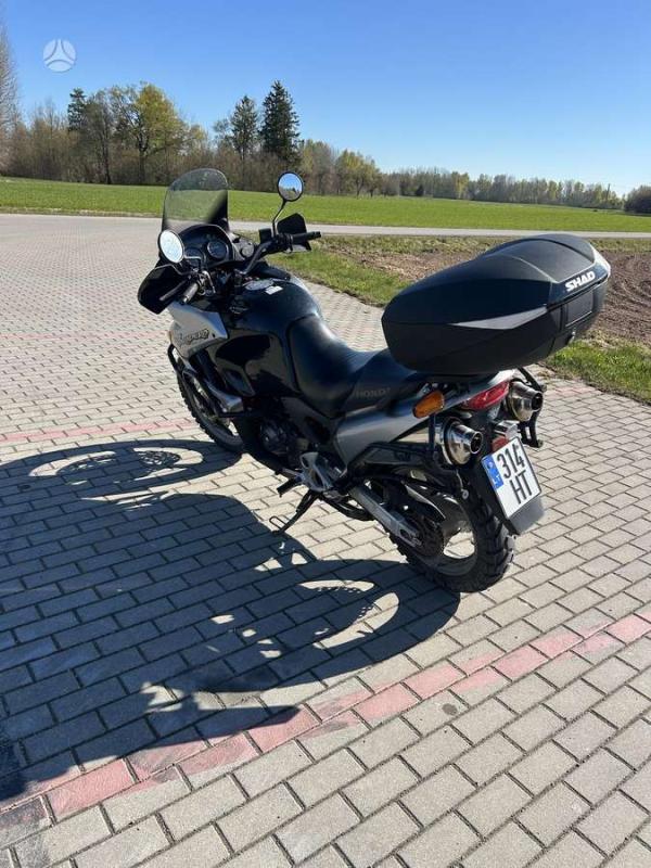 Grey Honda XL 2003 in Birzai, with an engine capacity of 1.00 L and mileage of 100 thousand km for 3000 €, photo 5 on AUTOMOTO.COM.LV