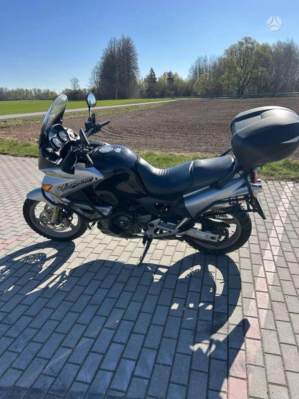 Grey Honda XL 2003 in Birzai, with an engine capacity of 1.00 L and mileage of 100 thousand km for 3000 €, photo 6 on AUTOMOTO.COM.LV