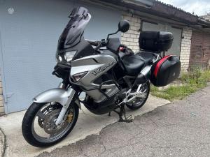 Grey Honda XL 2004 in Birstonas, with an engine capacity of 1.00 L and mileage of 49 thousand km for 3850 €, photo 3 on AUTOMOTO.COM.LV
