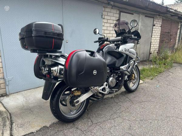 Pelēks Honda XL 2004 Birštonas, ar dzinēja tilpumu 1.00 L un nobraukumu 49 tūkst. km par 3850 €, foto 5 vietnē AUTOMOTO.COM.LV