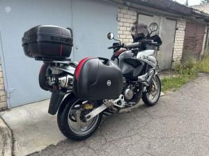 Grey Honda XL 2004 in Birstonas, with an engine capacity of 1.00 L and mileage of 49 thousand km for 3850 €, photo 6 on AUTOMOTO.COM.LV