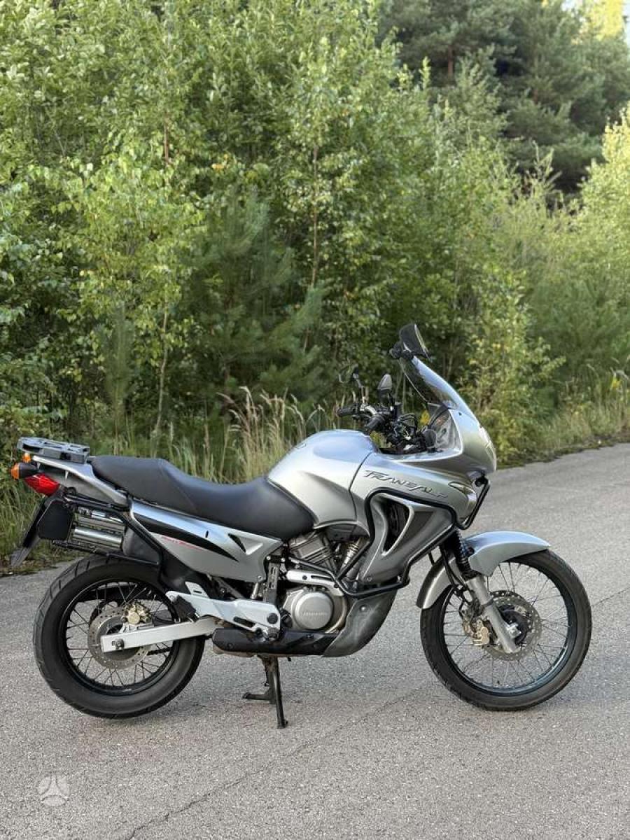 Pelēks Honda XL 2007 Šalčininkai, ar dzinēja tilpumu 0.65 L un nobraukumu 40 tūkst. km par 2999 €, foto 14 vietnē AUTOMOTO.COM.LV