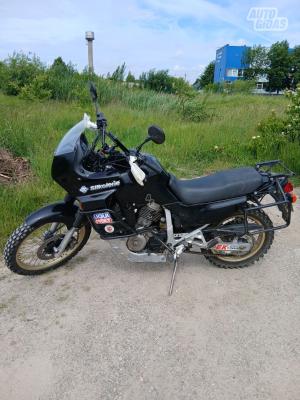 Хонда XL 1993 в Клайпеда, объемом двигателя 0.00 л и пробегом 0 тыс. км за 1100 €, фото  на AUTOMOTO.COM.LV