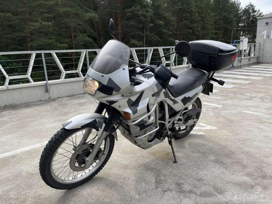 Honda XL 1996 in Vilnius, with an engine capacity of 0.58 L and mileage of 83 thousand km for 1300 €, photo 3 on AUTOMOTO.COM.LV