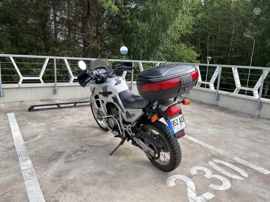 Honda XL 1996 in Vilnius, with an engine capacity of 0.58 L and mileage of 83 thousand km for 1300 €, photo 4 on AUTOMOTO.COM.LV