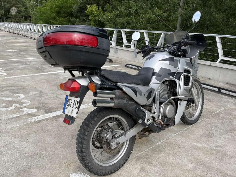 Honda XL 1996 in Vilnius, with an engine capacity of 0.58 L and mileage of 83 thousand km for 1300 €, photo 7 on AUTOMOTO.COM.LV
