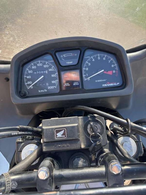 Honda XL 1996 in Zarasai, with an engine capacity of 0.60 L and mileage of 83 thousand km for 1300 €, photo 3 on AUTOMOTO.COM.LV