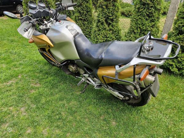 Honda XL 1999 in Kelme, with an engine capacity of 1.00 L and mileage of 111 thousand km for 900 €, photo 3 on AUTOMOTO.COM.LV