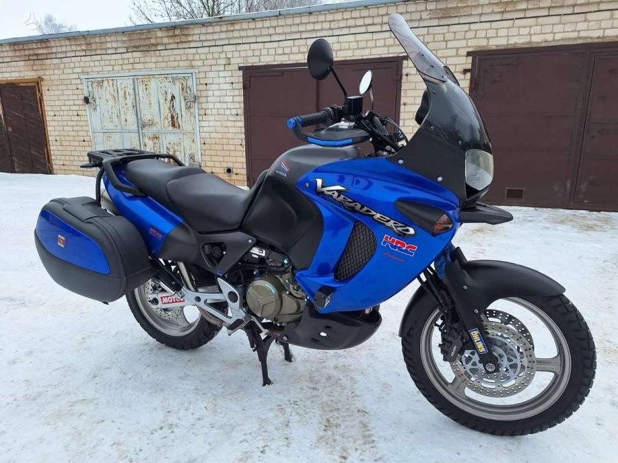 Honda XL 2000 Prienai, ar dzinēja tilpumu 1.00 L un nobraukumu 32 tūkst. km par 2450 €, foto 10 vietnē AUTOMOTO.COM.LV