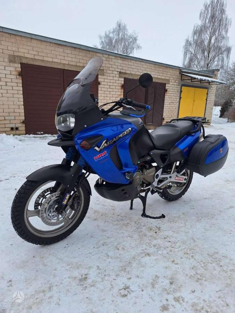 Honda XL 2000 Prienai, ar dzinēja tilpumu 1.00 L un nobraukumu 32 tūkst. km par 2450 €, foto 23 vietnē AUTOMOTO.COM.LV