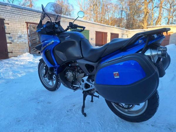 Honda XL 2000 in Prienai, with an engine capacity of 1.00 L and mileage of 32 thousand km for 2450 €, photo 6 on AUTOMOTO.COM.LV