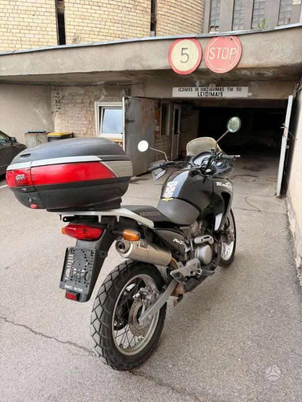 Honda XL 2000 in Vilnius, with an engine capacity of 0.65 L and mileage of 35 thousand km for 2300 €, photo 3 on AUTOMOTO.COM.LV