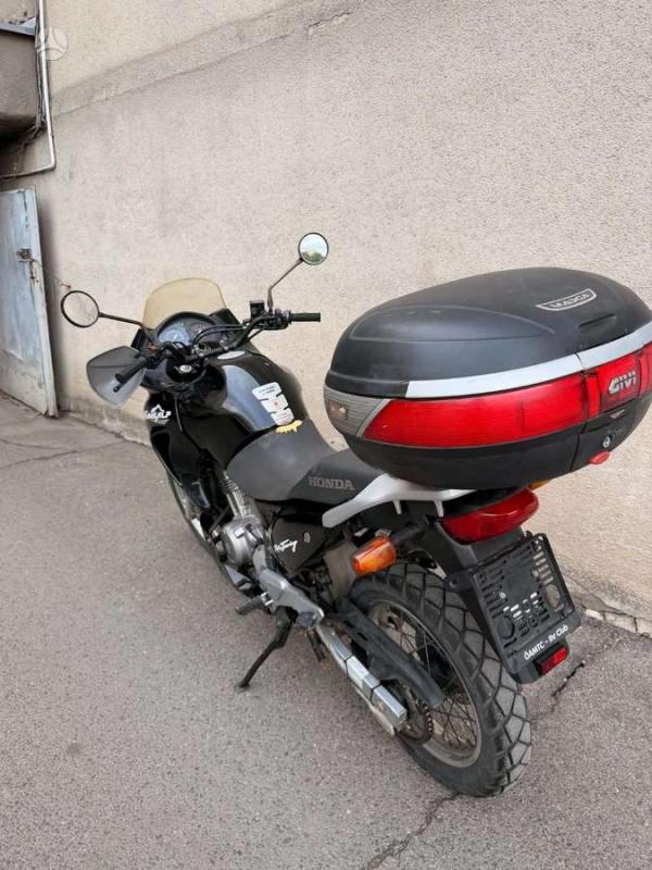 Honda XL 2000 in Vilnius, with an engine capacity of 0.65 L and mileage of 35 thousand km for 2300 €, photo 4 on AUTOMOTO.COM.LV