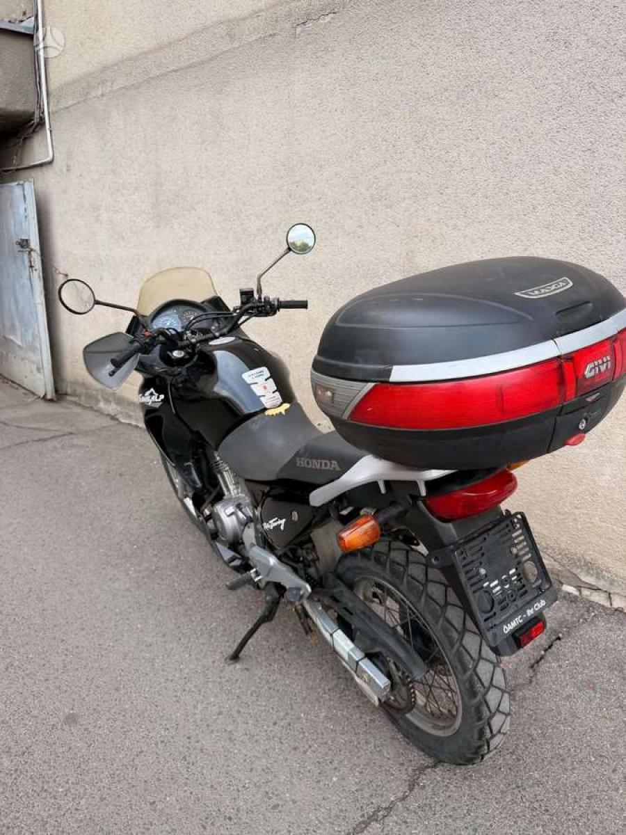 Honda XL 2000 Viļņa, ar dzinēja tilpumu 0.65 L un nobraukumu 35 tūkst. km par 2300 €, foto 5 vietnē AUTOMOTO.COM.LV