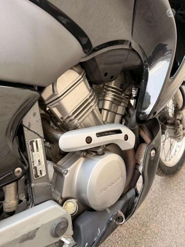 Honda XL 2000 in Vilnius, with an engine capacity of 0.65 L and mileage of 35 thousand km for 2300 €, photo 10 on AUTOMOTO.COM.LV