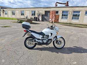 Honda XL 2001 in Sakiai, with an engine capacity of 0.65 L and mileage of 60 thousand km for 1999 €, photo 4 on AUTOMOTO.COM.LV