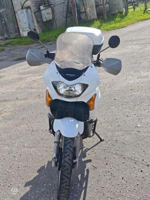 Honda XL 2001 in Sakiai, with an engine capacity of 0.65 L and mileage of 60 thousand km for 1999 €, photo 5 on AUTOMOTO.COM.LV