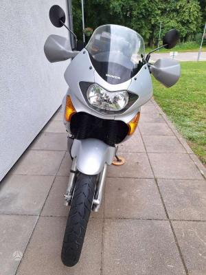 Honda XL 2001 Prienai, ar dzinēja tilpumu 0.65 L un nobraukumu 23 tūkst. km par 2750 €, foto 3 vietnē AUTOMOTO.COM.LV