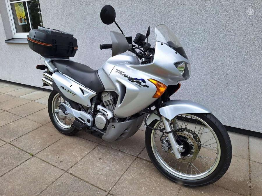 Honda XL 2001 Prienai, ar dzinēja tilpumu 0.65 L un nobraukumu 23 tūkst. km par 2750 €, foto 7 vietnē AUTOMOTO.COM.LV