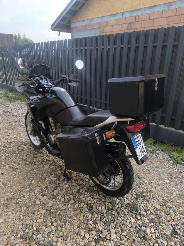Honda XL 2001 Viļņa, ar dzinēja tilpumu 0.65 L un nobraukumu 63 tūkst. km par 2500 €, foto 4 vietnē AUTOMOTO.COM.LV