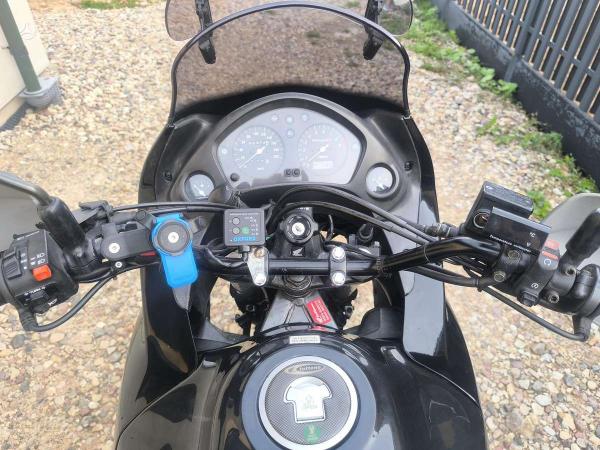 Honda XL 2001 Viļņa, ar dzinēja tilpumu 0.65 L un nobraukumu 63 tūkst. km par 2500 €, foto 5 vietnē AUTOMOTO.COM.LV