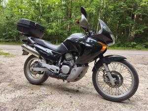 Honda XL 2001 in Siauliai, with an engine capacity of 0.65 L and mileage of 43 thousand km for 1850 €, photo  on AUTOMOTO.COM.LV