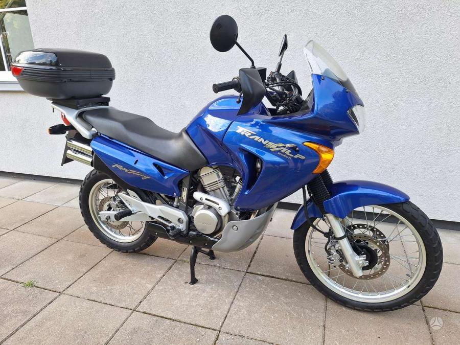 Honda XL 2001 in Prienai, with an engine capacity of 0.65 L and mileage of 30 thousand km for 2650 €, photo 18 on AUTOMOTO.COM.LV