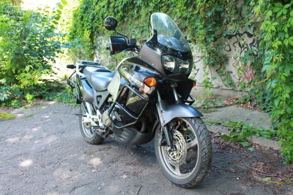 Хонда XL 2001 в Вильнюс на AUTOMOTO.COM.LV Хонда XL 2001 в Вильнюс, объемом двигателя 1.00 л и пробегом 12 тыс. км за 3650 €, фото 4 на AUTOMOTO.COM.LV