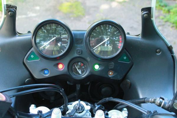Хонда XL 2001 в Вильнюс на AUTOMOTO.COM.LV Хонда XL 2001 в Вильнюс, объемом двигателя 1.00 л и пробегом 12 тыс. км за 3650 €, фото 10 на AUTOMOTO.COM.LV