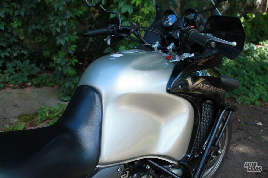 Honda XL 2001 Viļņa, ar dzinēja tilpumu 1.00 L un nobraukumu 12 tūkst. km par 3650 €, foto 22 vietnē AUTOMOTO.COM.LV