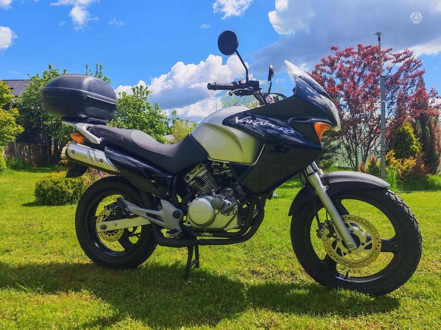 Honda XL 2002 Viļņa, ar dzinēja tilpumu 0.13 L un nobraukumu 25 tūkst. km par 2350 €, foto 1 vietnē AUTOMOTO.COM.LV