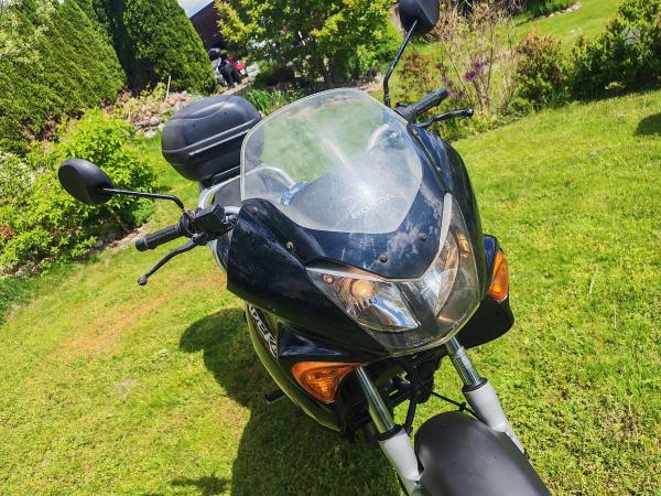Honda XL 2002 in Vilnius, with an engine capacity of 0.13 L and mileage of 25 thousand km for 2350 €, photo 4 on AUTOMOTO.COM.LV