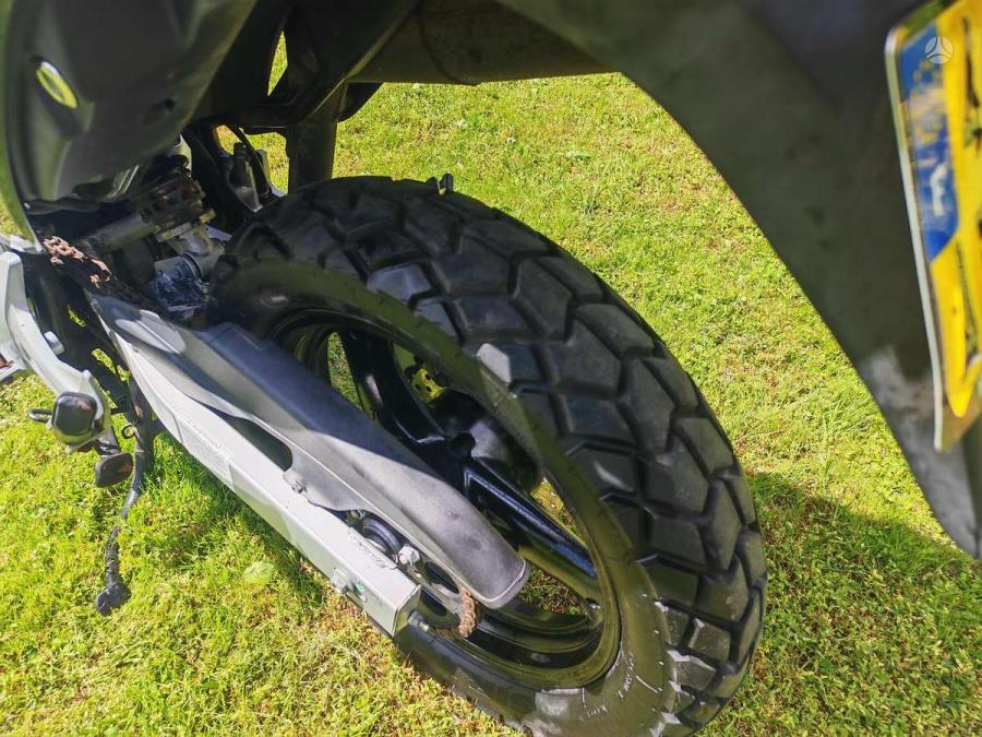 Honda XL 2002 Viļņa, ar dzinēja tilpumu 0.13 L un nobraukumu 25 tūkst. km par 2350 €, foto 13 vietnē AUTOMOTO.COM.LV