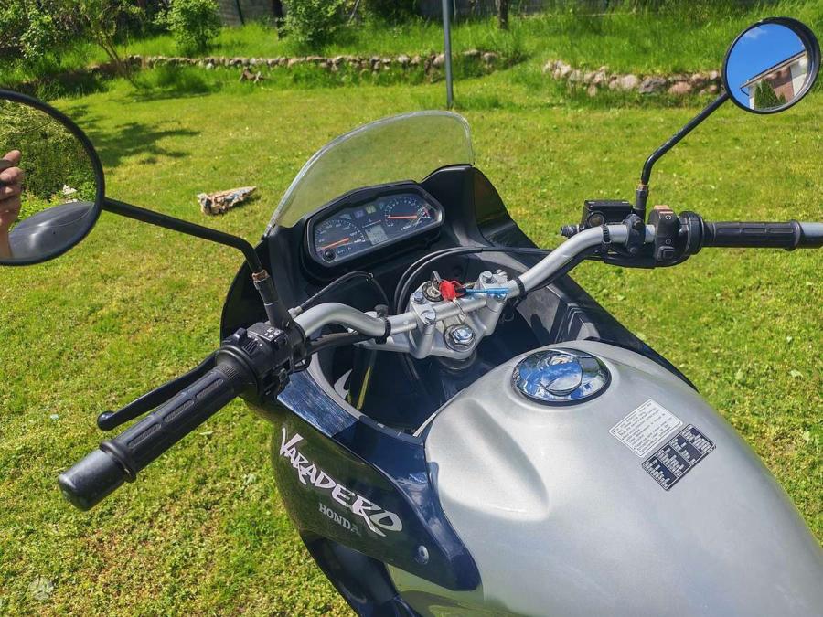 Honda XL 2002 Viļņa, ar dzinēja tilpumu 0.13 L un nobraukumu 25 tūkst. km par 2350 €, foto 16 vietnē AUTOMOTO.COM.LV